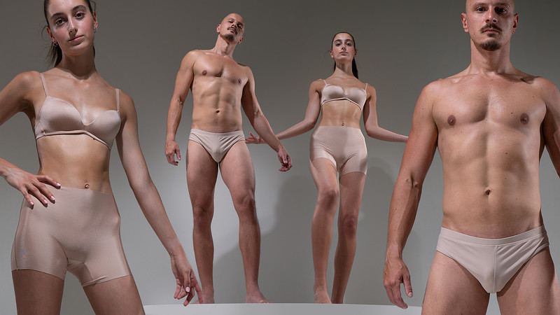 Proko - Male & Female Standing Poses - Photo Reference Pack For Artists